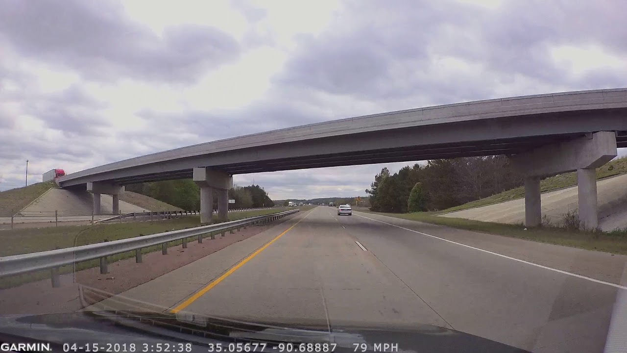 18 Wheeler Off the Road - YouTube