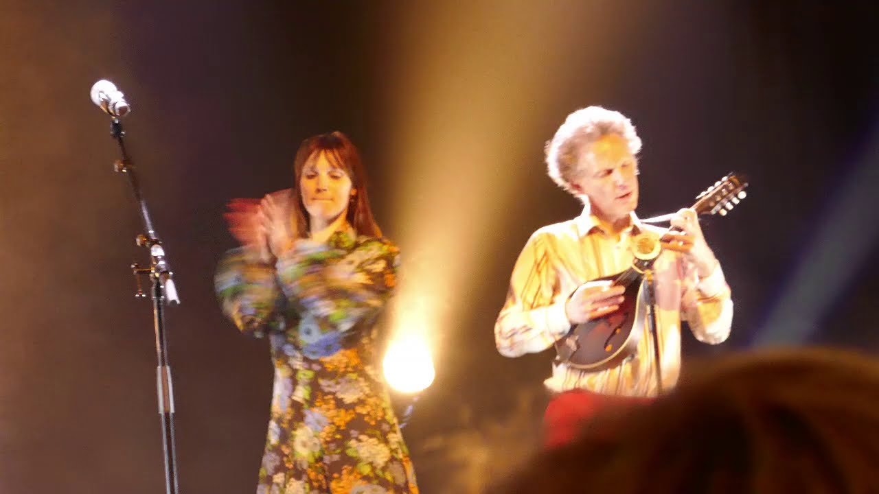 Laïs - live concert Belgium 2018 - Song: 't Smidje - YouTube