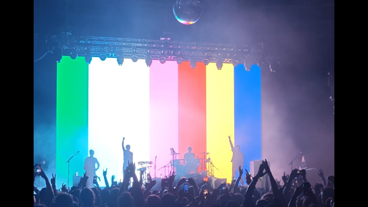 Turnstile - TLC (Live in Berlin 14.11.2025) - YouTube