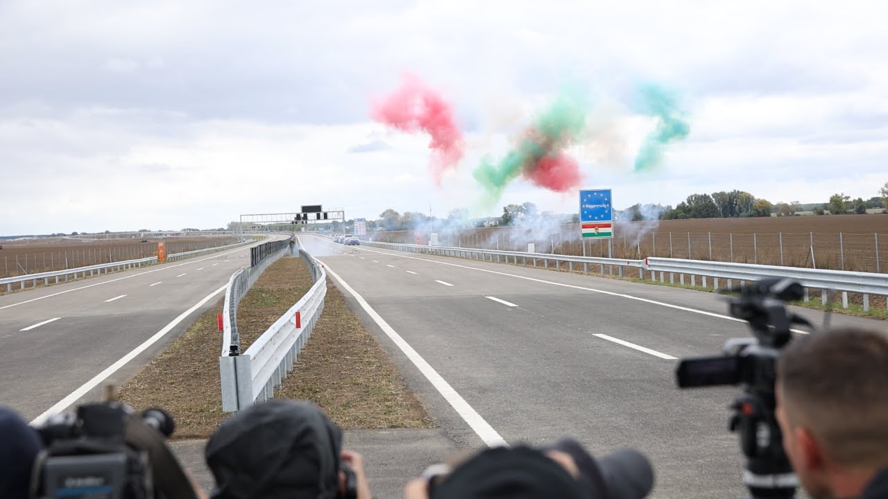 Otvorena autocesta A5 do granice s Mađarskom - YouTube
