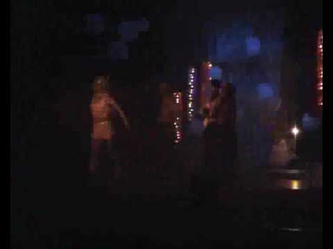 Screamers (travesti) - Madonna.wmv
