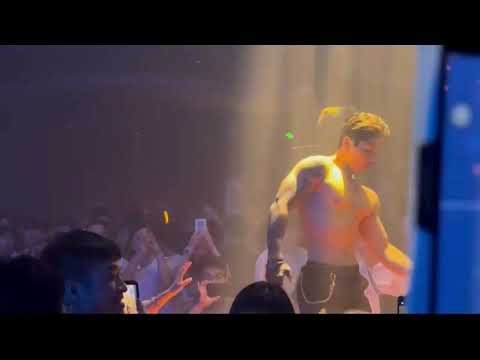 Muscle Gogo 肌肉狗狗