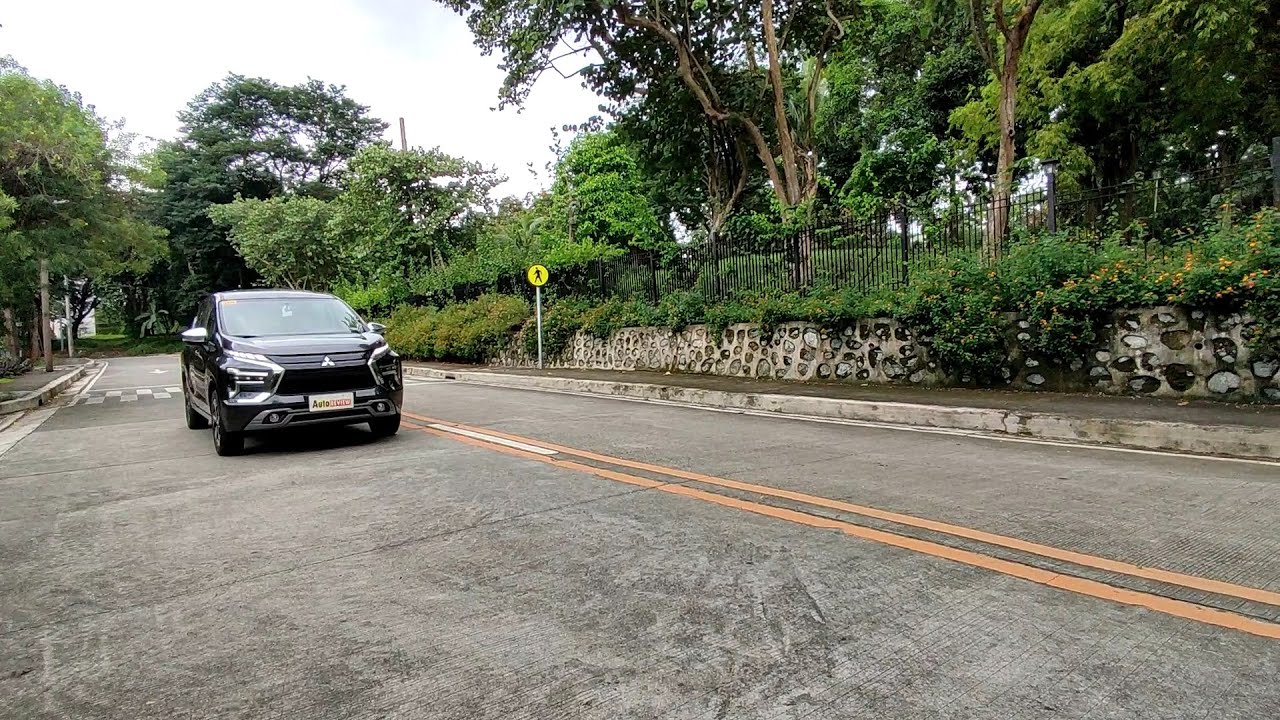 MITSUBISHI XPANDER ON AUTO REVIEW (FULL EPISODE) - YouTube