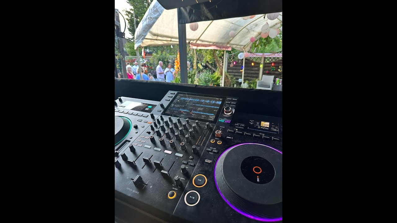 Coobee Coo Snake in the Gravel clip réalisé par @McGeoffryX - YouTube