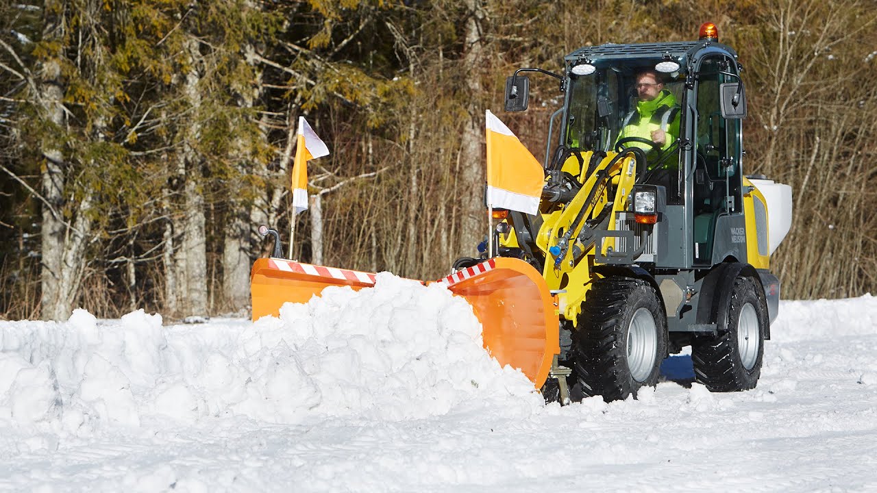 Wheel loader WL32 with snow blade | Wacker Neuson - YouTube
