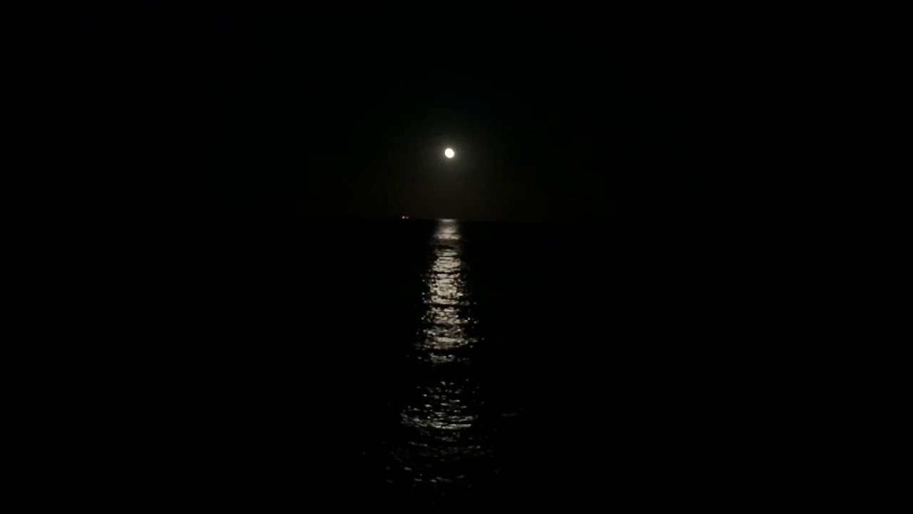 Moon over the sea. Es Canar, Ibiza. Track : Selene. - YouTube