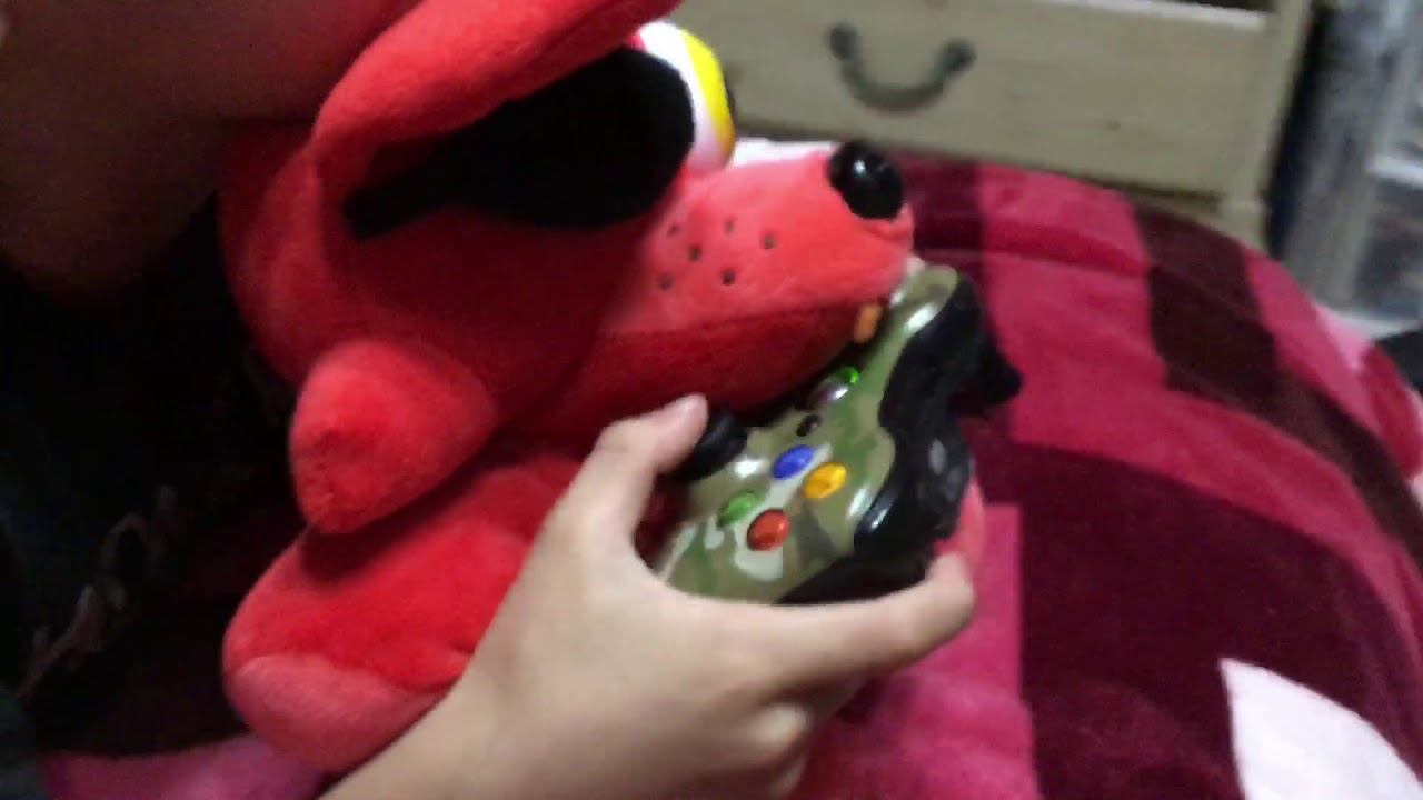 Part 2 of foxy’s world - YouTube