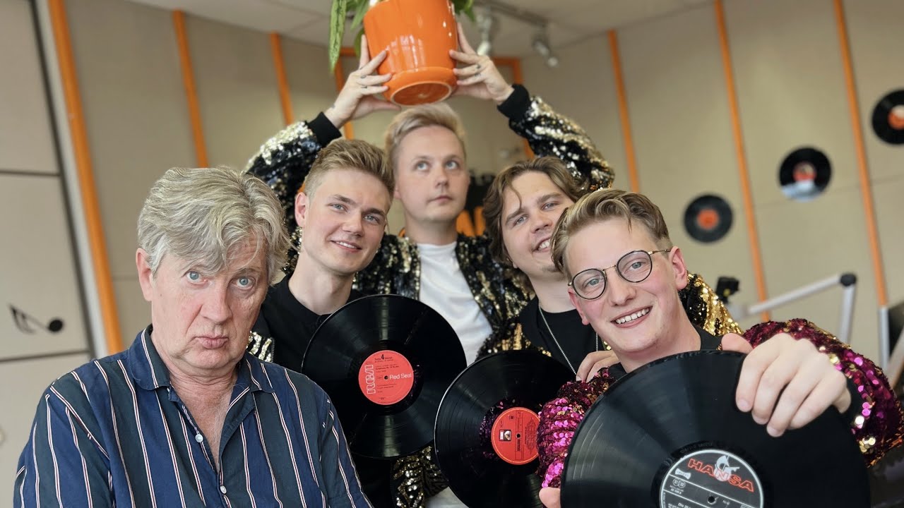 Grupa Sub Scriptum izdod singlu ‘’Sweet Screens’’ ar krāsainu mūzikas videoklipu // Fredosaurus ...