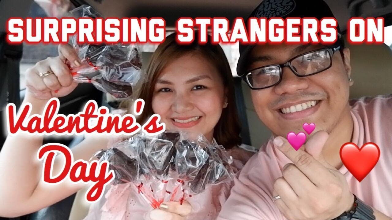 GIVING CHOCOLATES TO STRANGERS ON VALENTINE'S DAY - YouTube