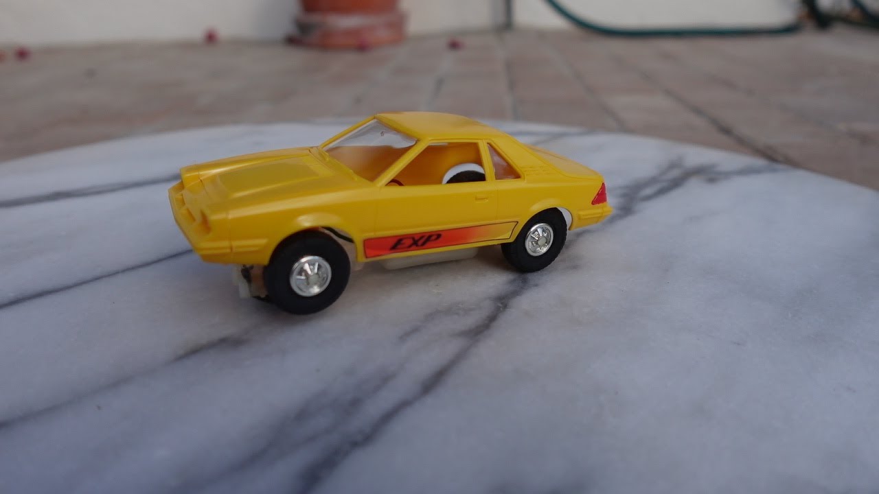 Vintage Eldon 1/32 slot car with custom 1/32 monogram snaptite ford EXP ...