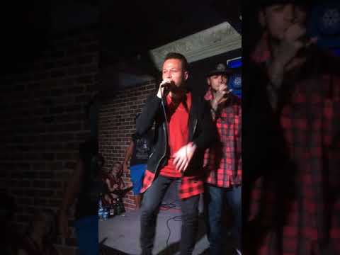 EZHEL//İZMİR Anıl Piyancı ft. Ezhel&Grogi-Bugün biraz içtim