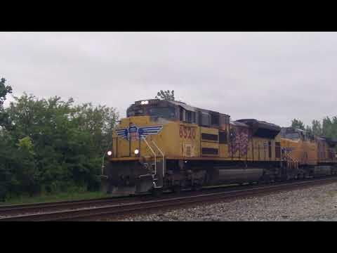 CSX M332 @ MUNCIE, IN 8 15 23 UP 8520 UP 6247 - YouTube