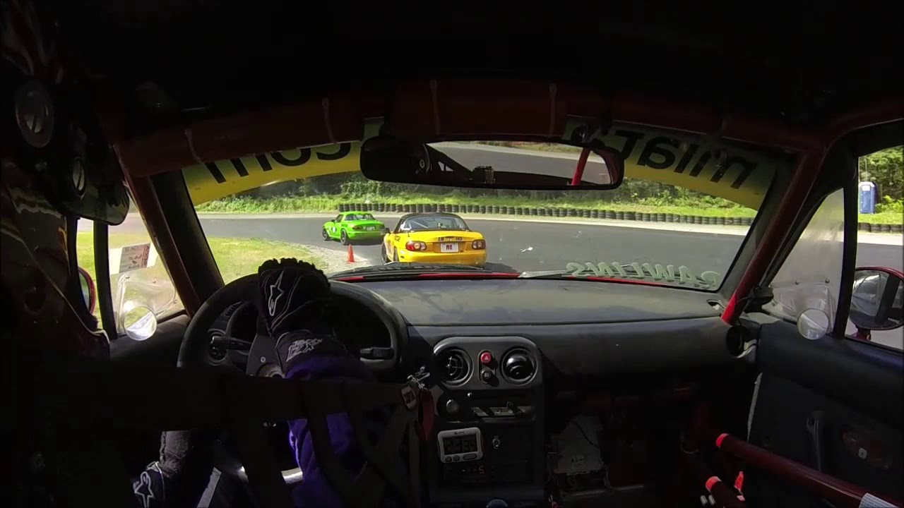 SCCA Seattle Majors Spec Miata Race 2 - YouTube