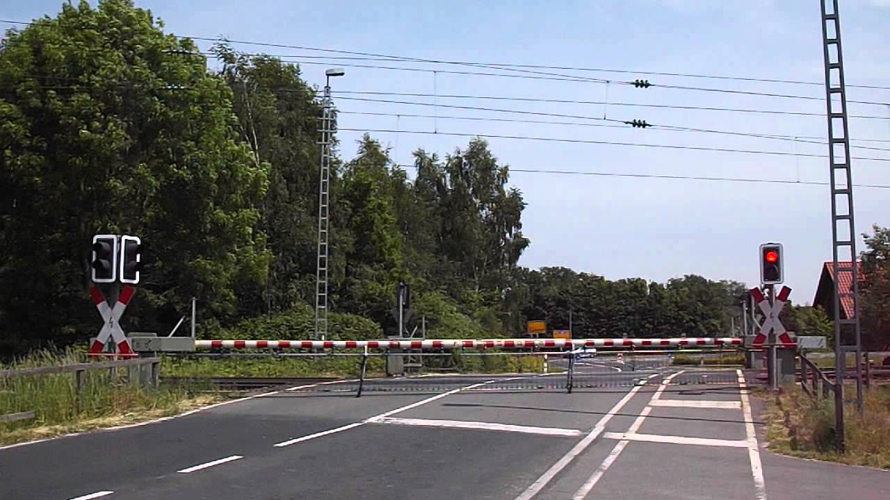 Spoorwegovergang Salzbergen [D] German railroad crossing// Bahnübergang ...