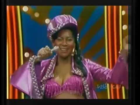 Sylvia Pillow Talk Live HD 1973 - YouTube