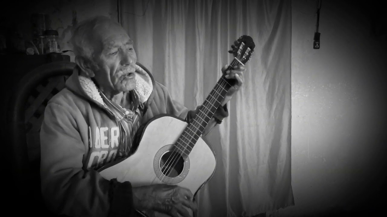 Don Cecilio - Pobrecitos mis pollitos - YouTube