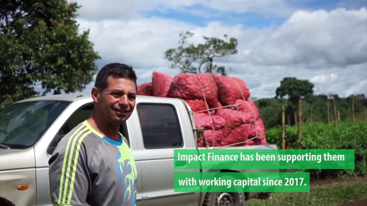 Hugo Restrepo: at the heart of the chili pepper value chain - YouTube