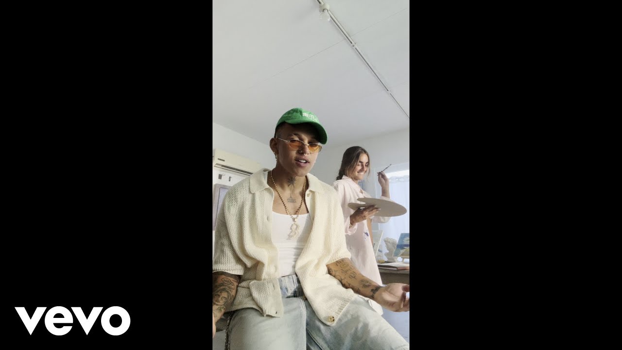 Beéle, Ovy On The Drums - Mi Refe (Video Oficial - Vertical) - YouTube