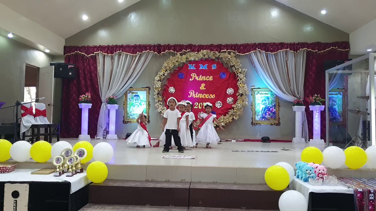 What is Christmas? Preschool Interpretative dance - YouTube