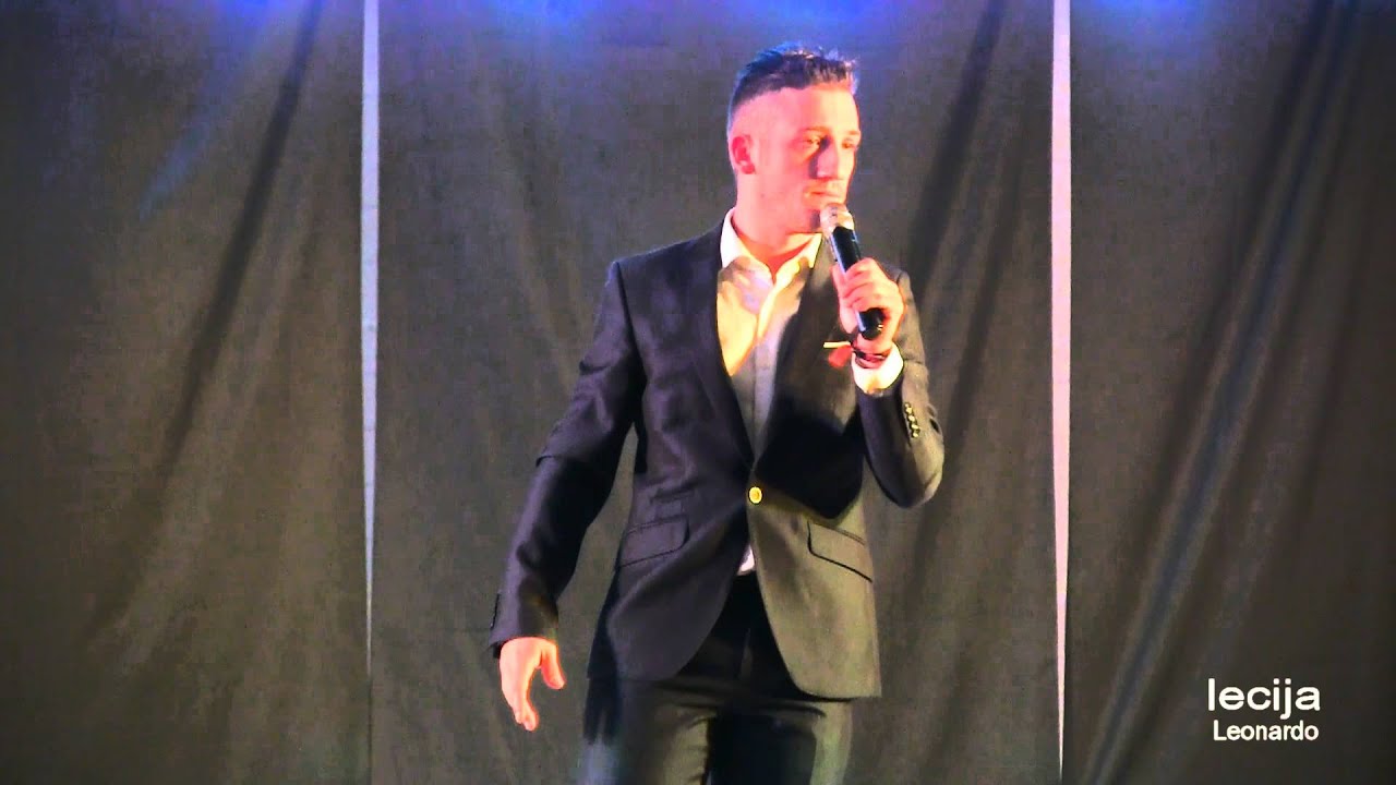JONAS CAMPOS: " A CIEGAS" Montellano. - YouTube