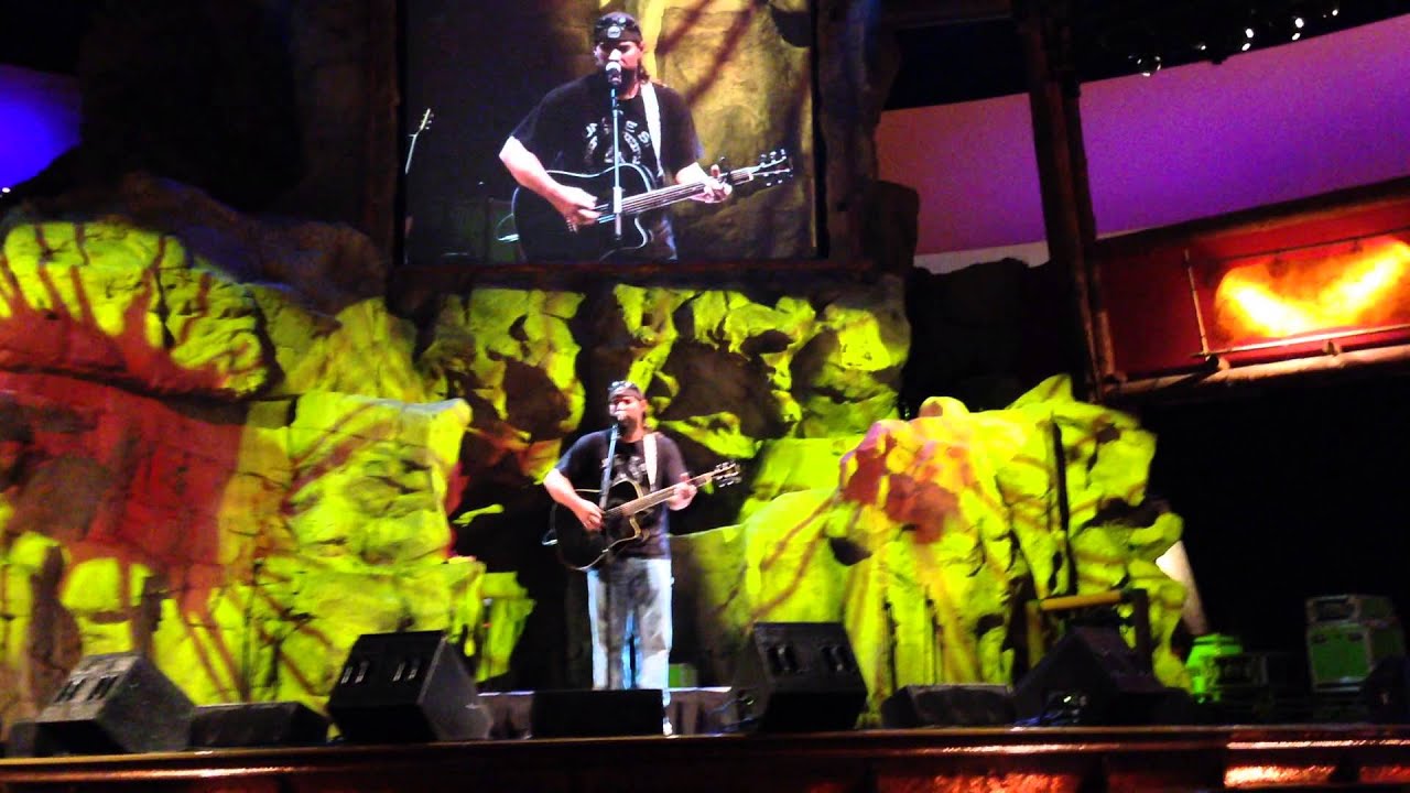 Jeff Tapp "Pistol and a Prayer" Live at the Mohegan Sun Wolf Den - YouTube