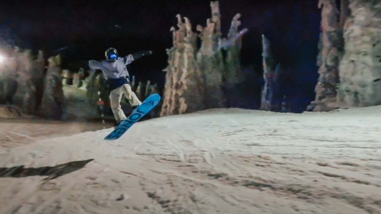 SNOWBOARDING AT NIGHT - YouTube