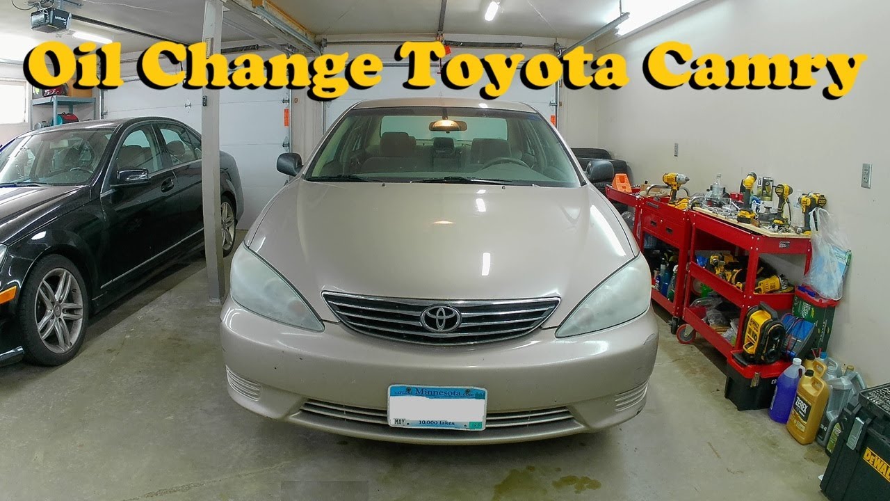 Toyota Camry Oil Change - YouTube
