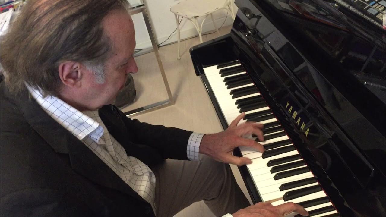 Curb Your Enthusiasm. Theme tune “Frolic” by composer Luciano Michelini - YouTube