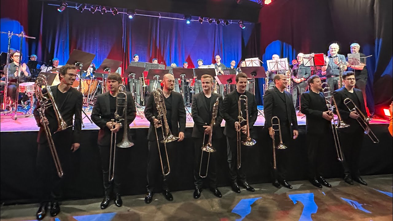 „Seventy-Six Trombones“ live bei KulturPur 2025 - YouTube
