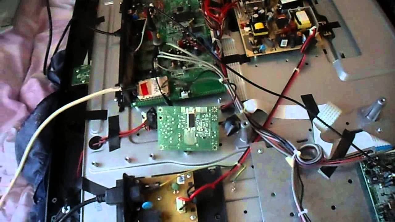 Hitachi L42VP01U (Vestel 17MB26-2) - Intermittent audio 18AMP06-4 - YouTube