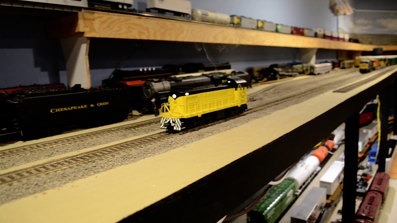 MTH O Alco S2 switcher converted to 2 rail - YouTube