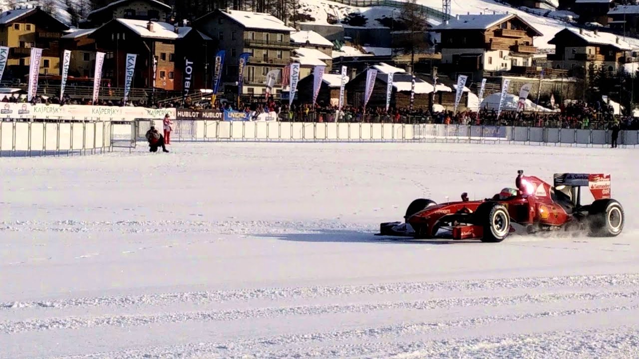 Ferrari on Ice Livigno 2016 - YouTube
