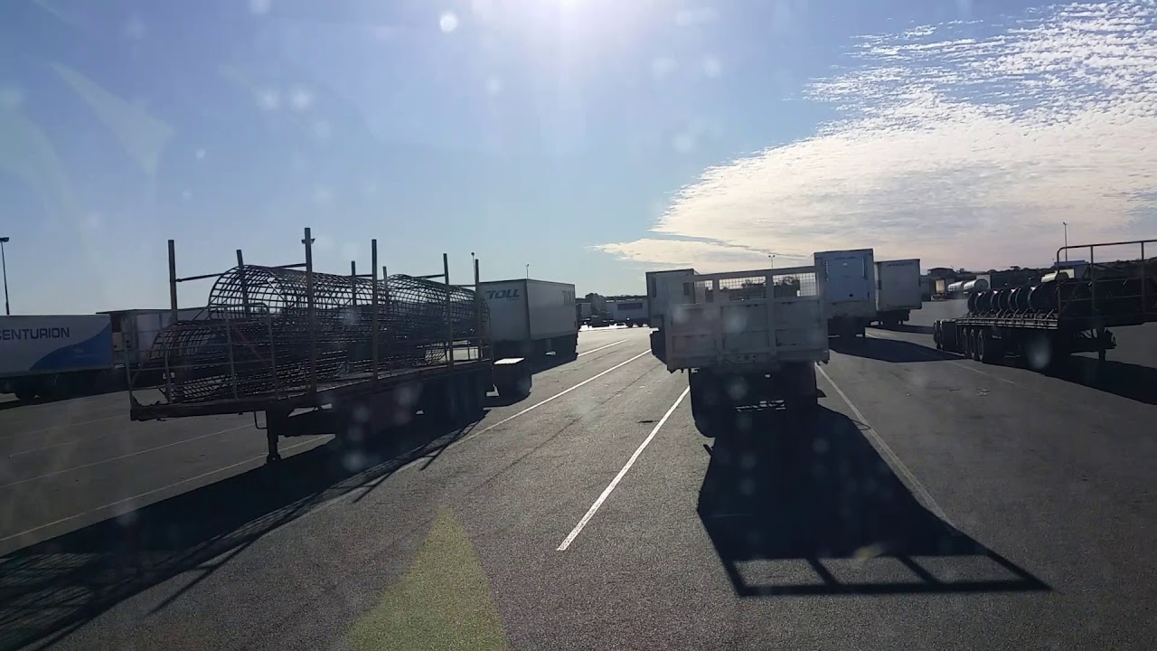 Video 15. Arriving into Wubin town, and entering the Road Train ...