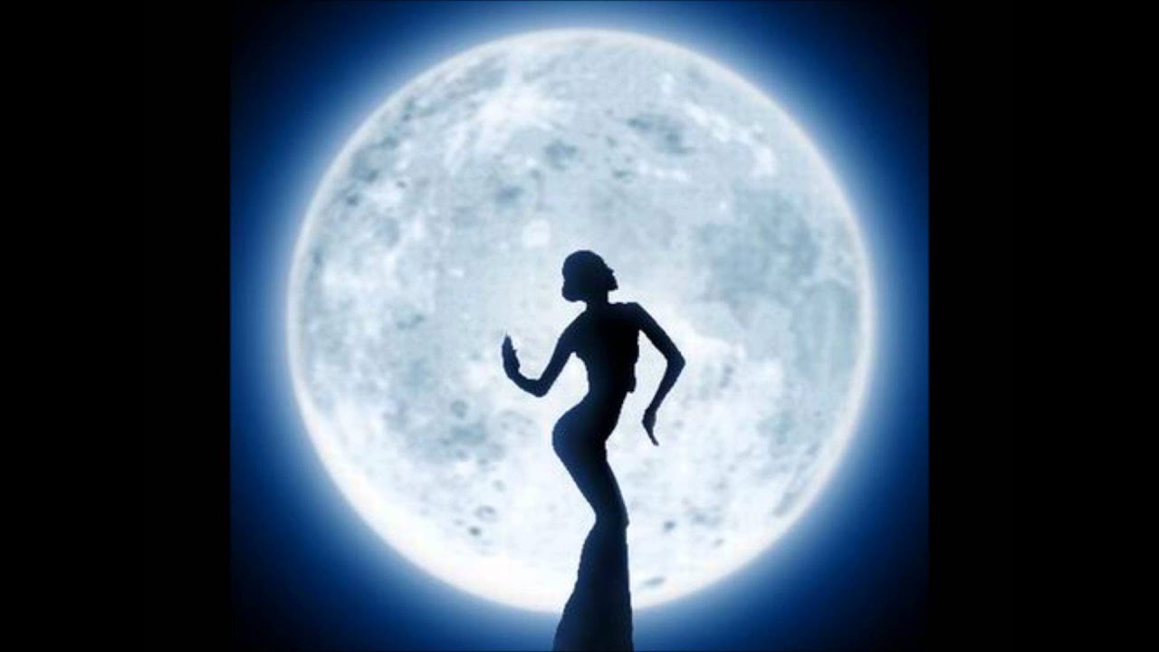 Moonlight *Song* - Yang Liping - YouTube