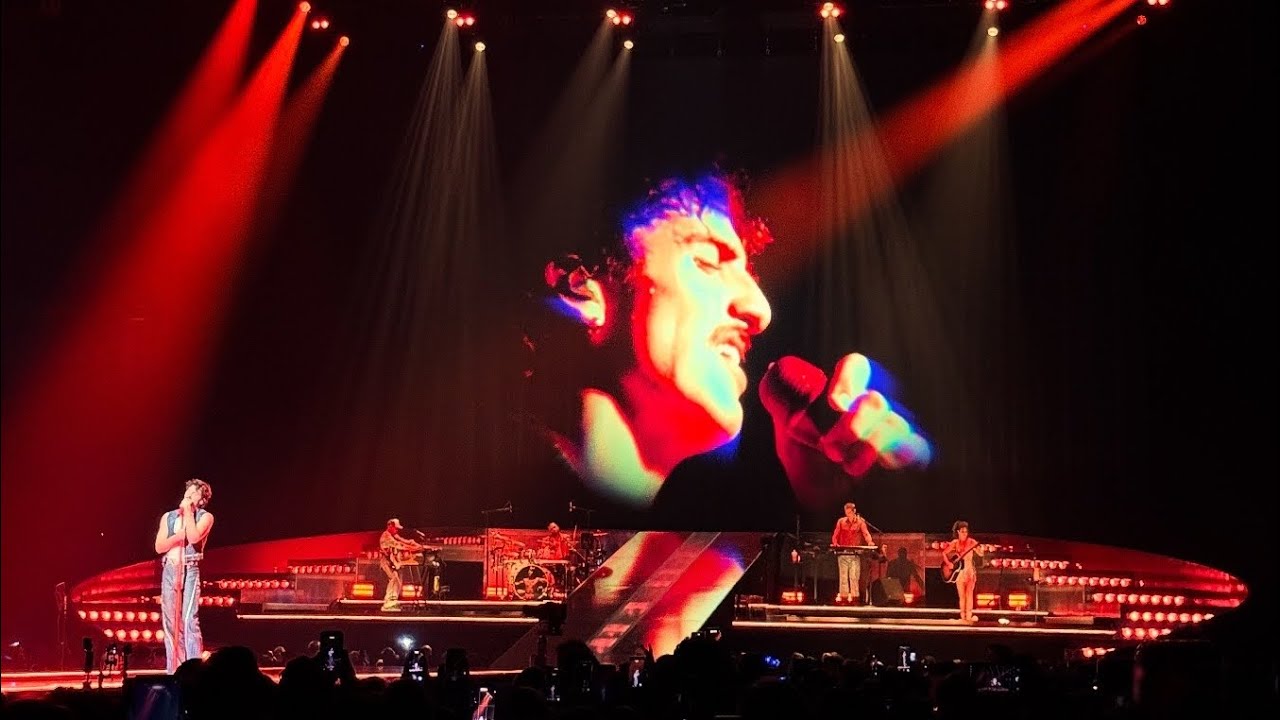 Pretty Slowly (LIVE) - Benson Boone 🎙️The American Heart Tour in ...
