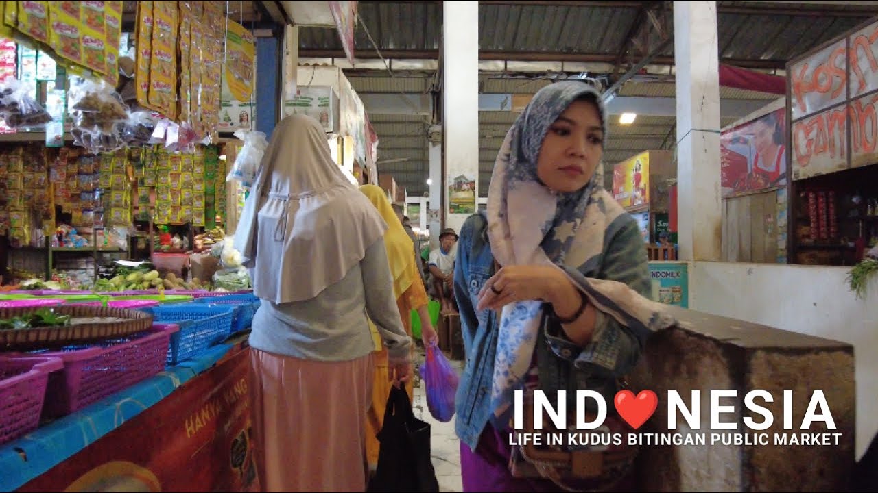 Morning walk in Indonesian market, Bitingan Kudus - YouTube