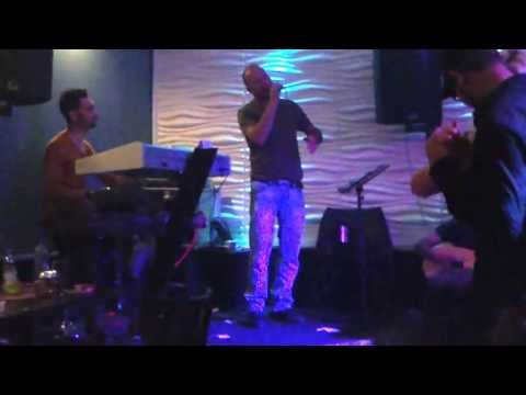 DemO Türkü Cafe - Ilhan Dogan _Daglar mi Yollar mi - Haluk Levent'