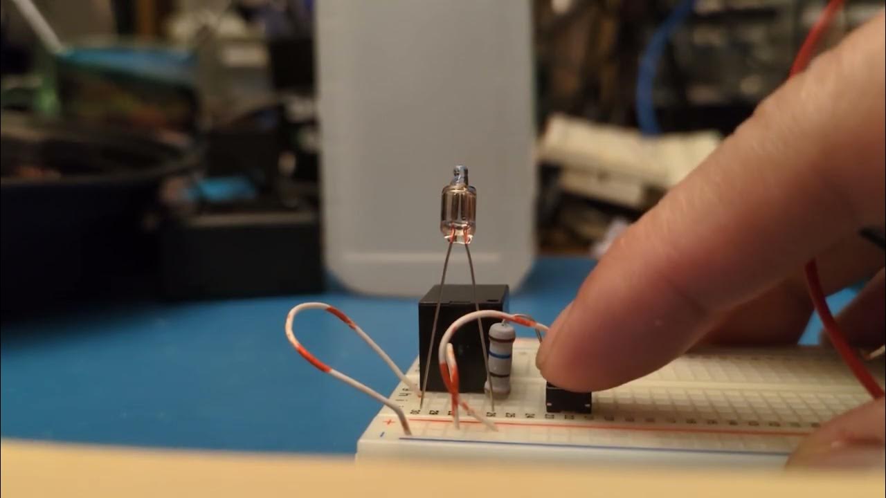 Demo of inductive kickback, using a relay coil and neon bulb - YouTube