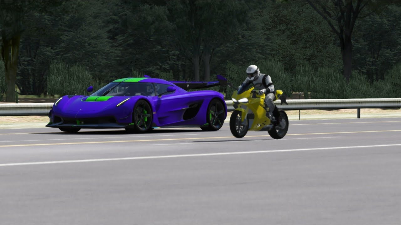 Ducati 1299 Panigale S vs Koenigsegg Jesko at Yatabe Test Track - YouTube