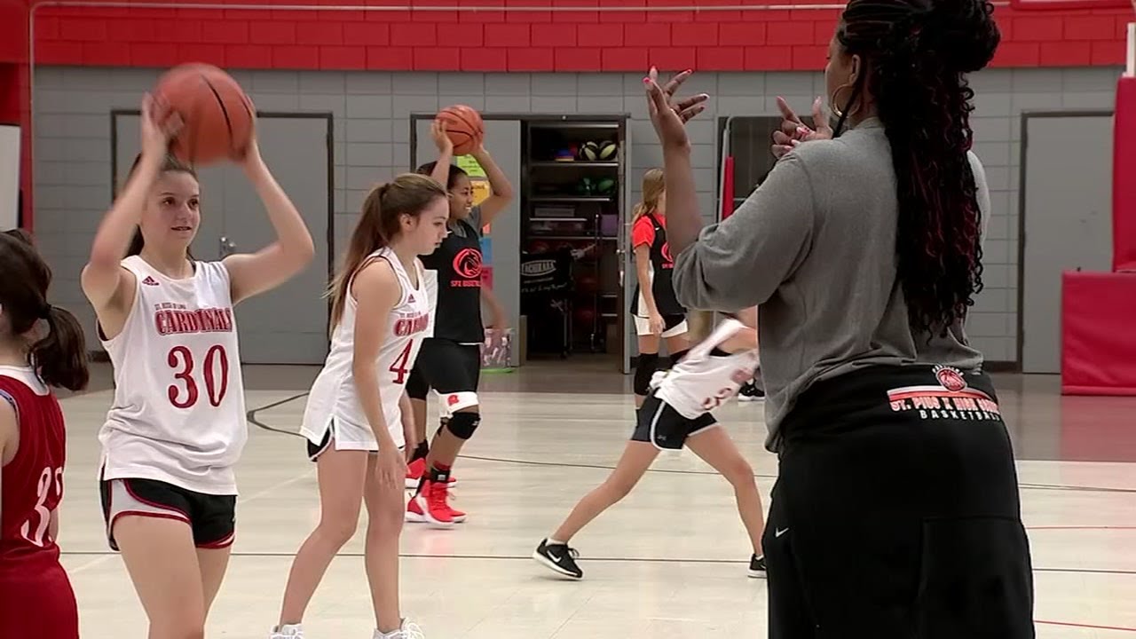 CHAMPIONSHIP PEDIGREE: Retired WNBA star pays it forward to athletes of ...