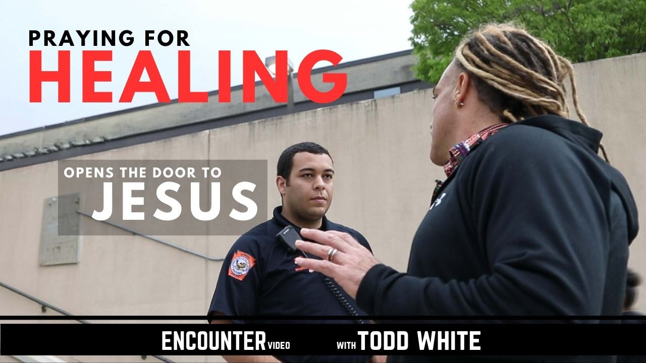 Divine Healing of Shoulder - Todd White - YouTube