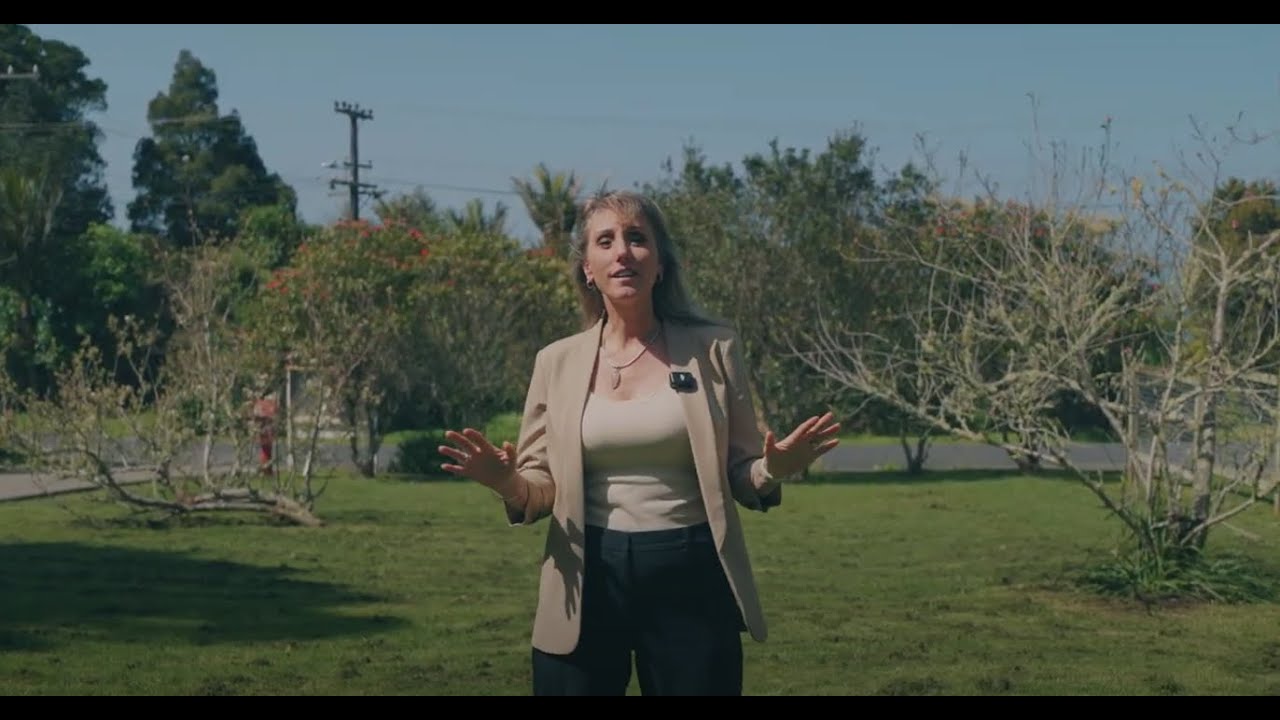 28 Tane Road, Laingholm - Sunrises over the Manukau - YouTube