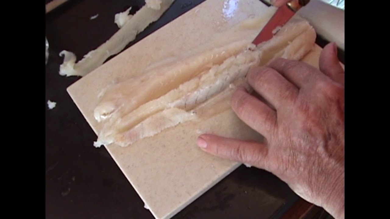 How to remove Northern Pike Y bones by WillCFish Tips and Tricks. - YouTube