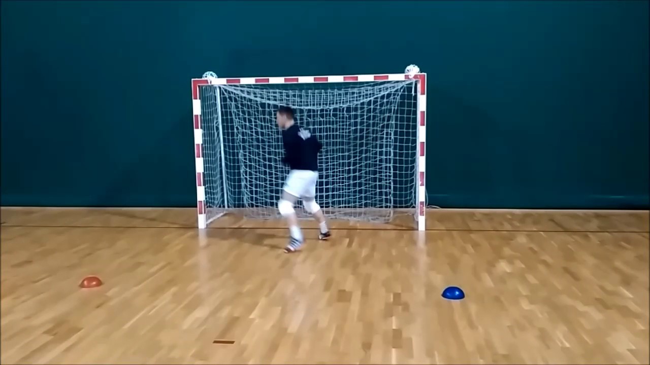 Futsal goalkeeper training - part - YouTube