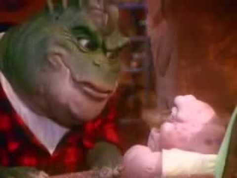 El nene consentido de los Dinosaurios.- NO la mamá