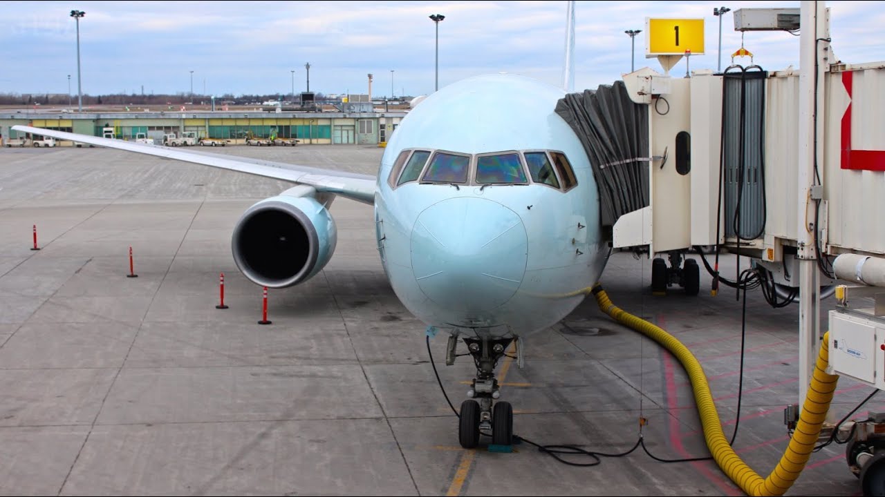 Red-Sky | Air Canada Boeing 767-300ER Departure from Montréal - YouTube