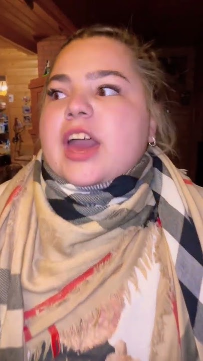 Внучка выгнала свою бабушку на мороз 🤷🏼‍♀️👵🏻🥶 Youtube