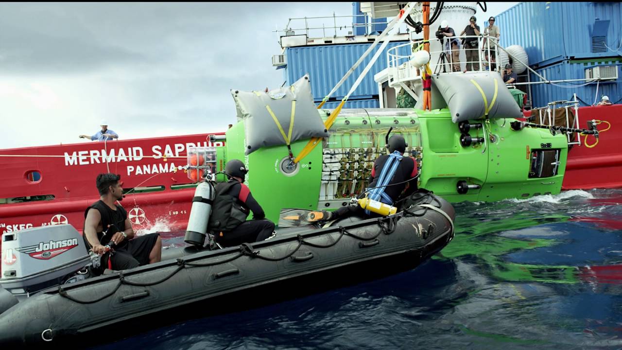 James Cameron’s Deepsea Challenge 3D at the CINÉ+ (30 sec.) - YouTube