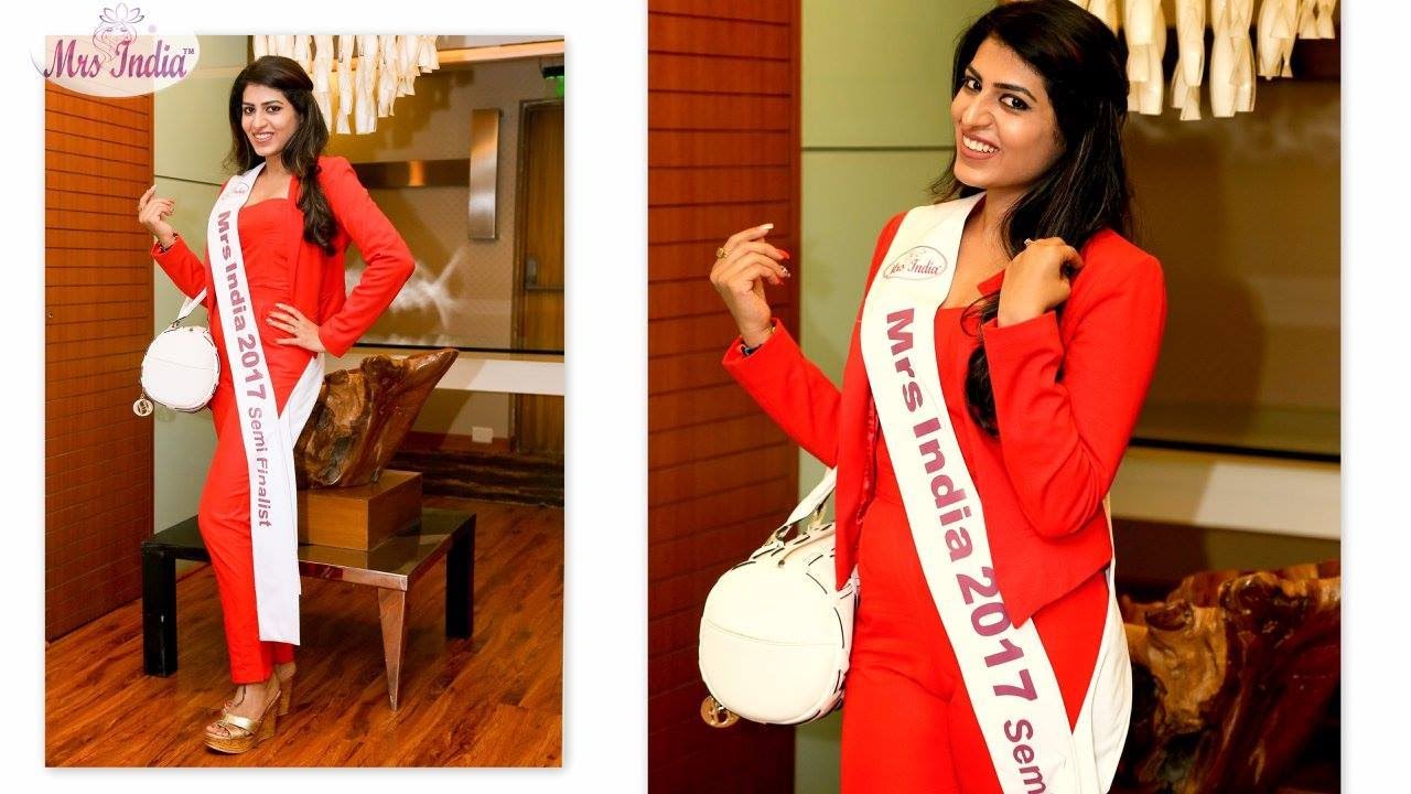 Mrs India 2017 finalist Shubhi Grover Kapoor - YouTube