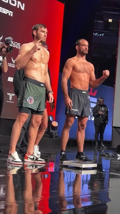 Andrey Koreshkov vs Magomed Umalatov 170 lbs!! #PFLRegularSeason - YouTube